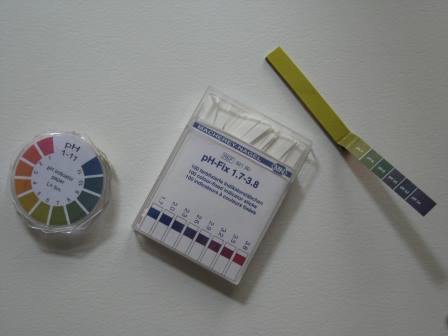 Why use acid free paper for packaging and preserving old photos ...