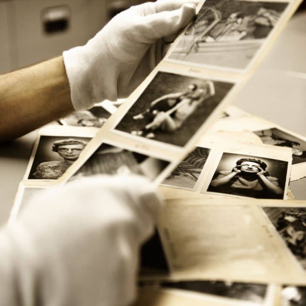 Conservation of photography Online Course - Citaliarestauro
